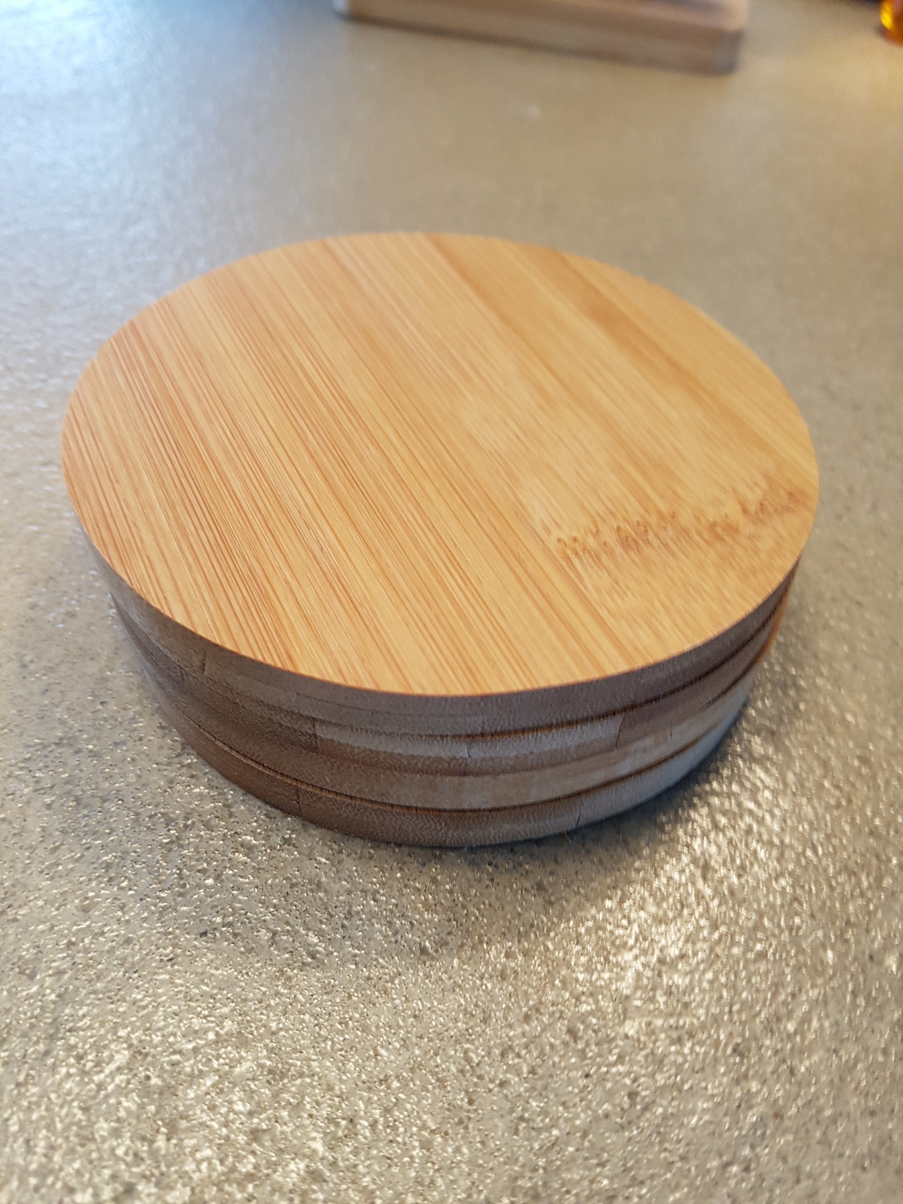 Sous verres personnalisables grâce à une gravure laser pour la ...